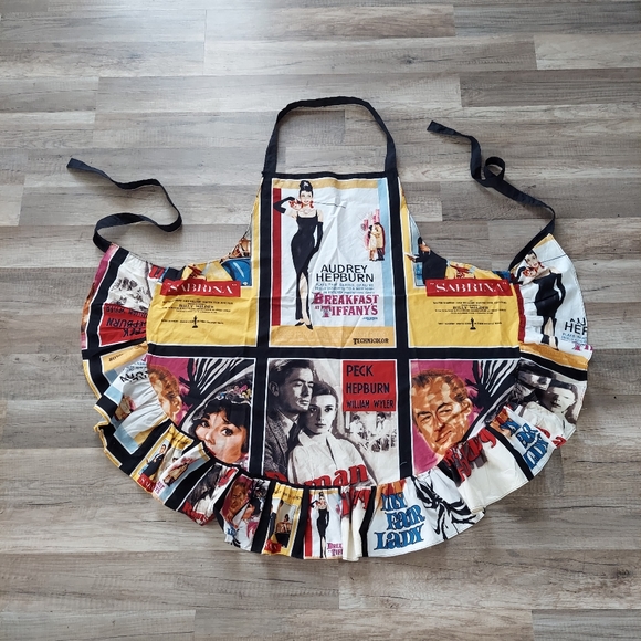 Accessories | Audrey Hepburn Movie Print Full Apron W Ruffle Trim ...